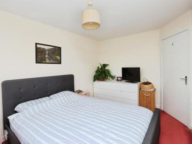 2 bedroom flat for sale in Kenninghall Road, SHEFFIELD, South Yorkshire, S2