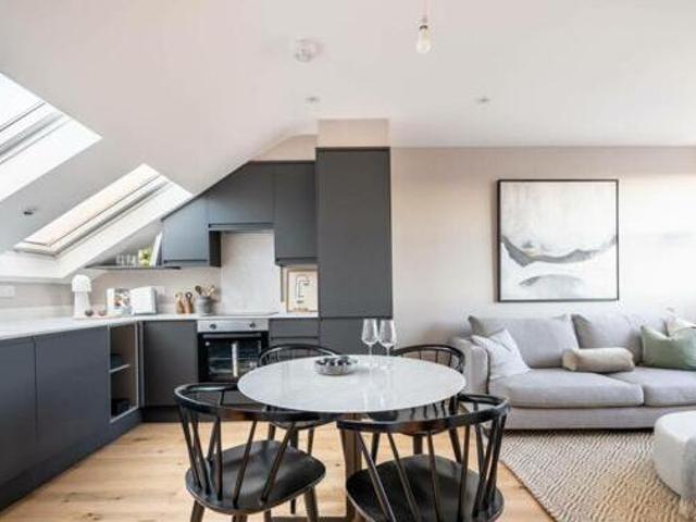 2 Bedroom Flat For Sale In Kensal Rise, London