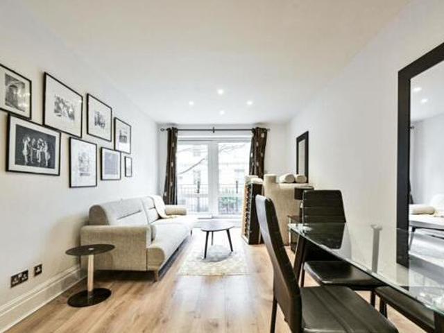 2 Bedroom Flat For Sale In Kensington, London