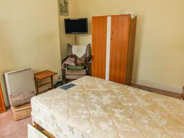 2 bedroom flat for sale in King Edward Road, Oldfield Park, Bath, BA2