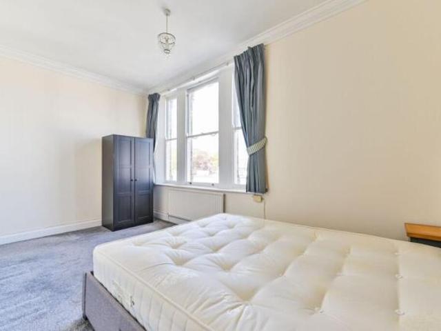 2 bedroom flat for sale in King Henrys Road, Primrose Hill, London, NW3
