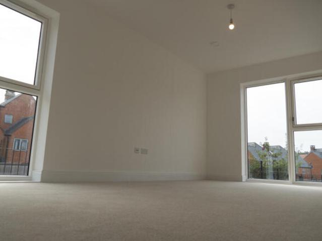 2 bedroom flat for sale in Kings Barton, Rotherley Gardens, Winchester, Hampshire, SO22