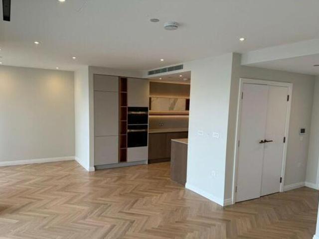 2 Bedroom Flat For Sale In Kings Road Park, London
