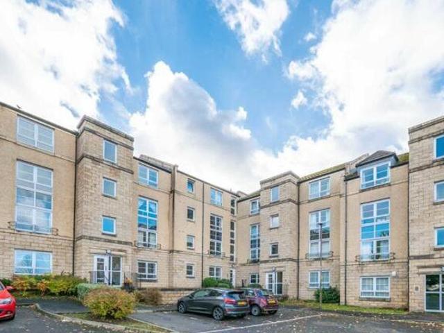 2 Bedroom Flat For Sale In Kingsknowe, Edinburgh