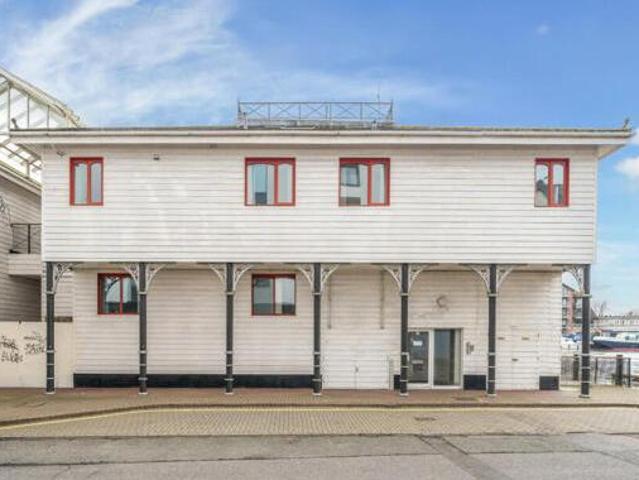 2 Bedroom Flat For Sale In Kingston Upon Thames