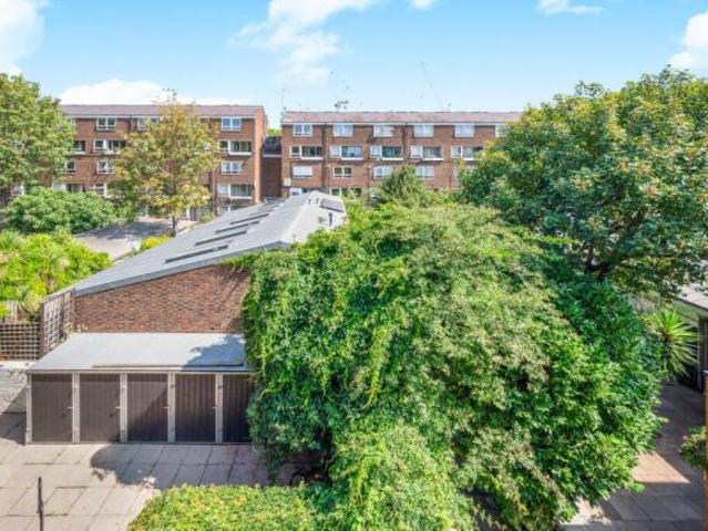 2 bedroom flat for sale in Kingston House, Camden Street, NW1
