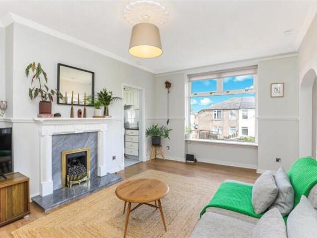 2 bedroom flat for sale in Kingswood Drive, Glasgow, City, G44