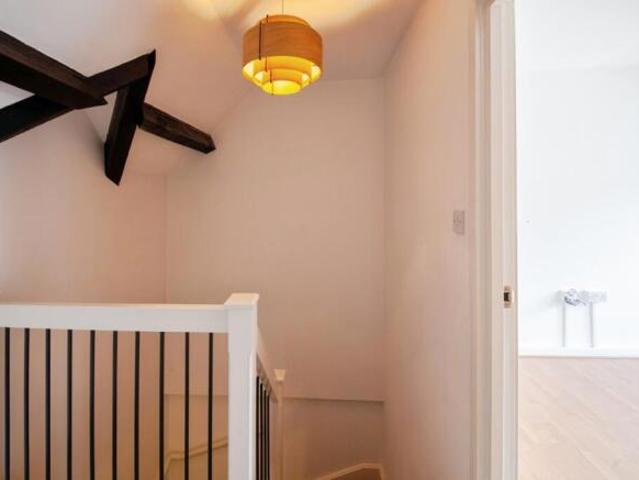 2 bedroom flat for sale in Kingswood, Sheffield, S6
