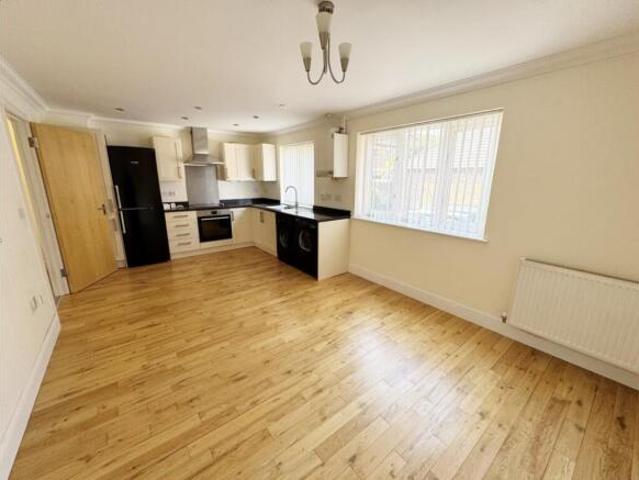 2 bedroom flat for sale in Kirkwood Grove, Medbourne, Milton Keynes, MK5