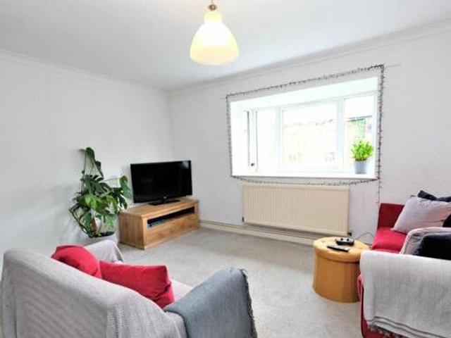 2 Bedroom Flat For Sale In Knights Court