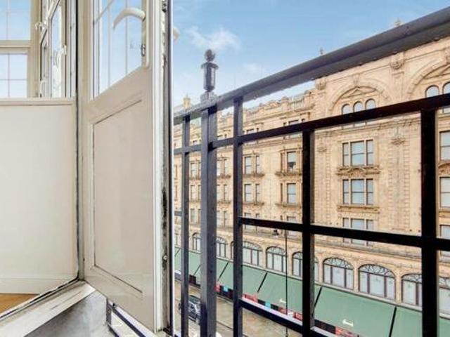 2 Bedroom Flat For Sale In Knightsbridge, London