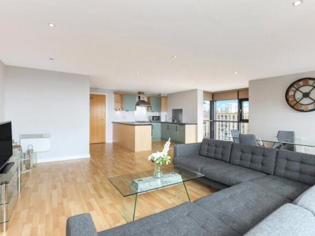 2 bedroom flat for sale in Lancefield Quay, Glasgow, City, G3