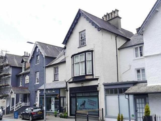 2 Bedroom Flat For Sale In Lake Road
