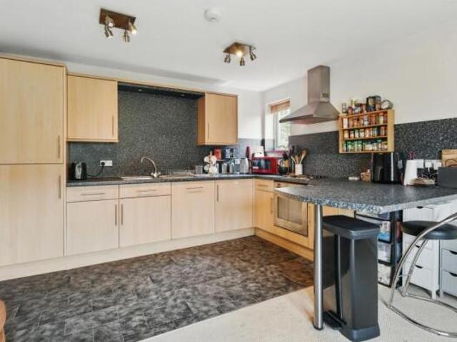 2 bedroom flat for sale in Lawrence Street, York, YO10