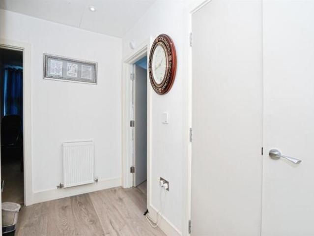 2 bedroom flat for sale in Lennox Road, WORTHING, BN11
