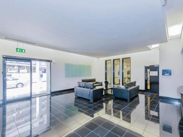 2 bedroom flat for sale in Lee Street, Leicester, Leicestershire, LE1