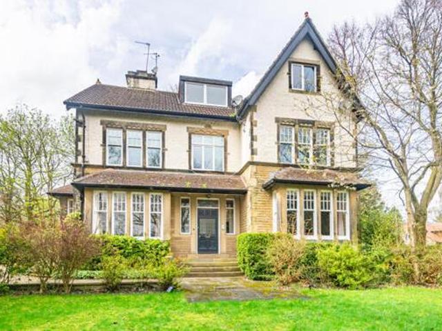 2 Bedroom Flat For Sale In Leeds