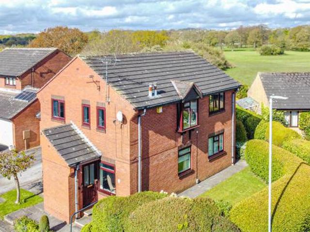 2 Bedroom Flat For Sale In Leeds