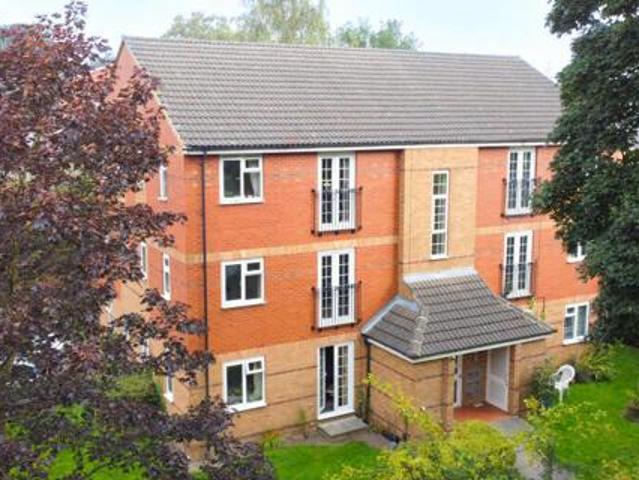 2 Bedroom Flat For Sale In Leeds