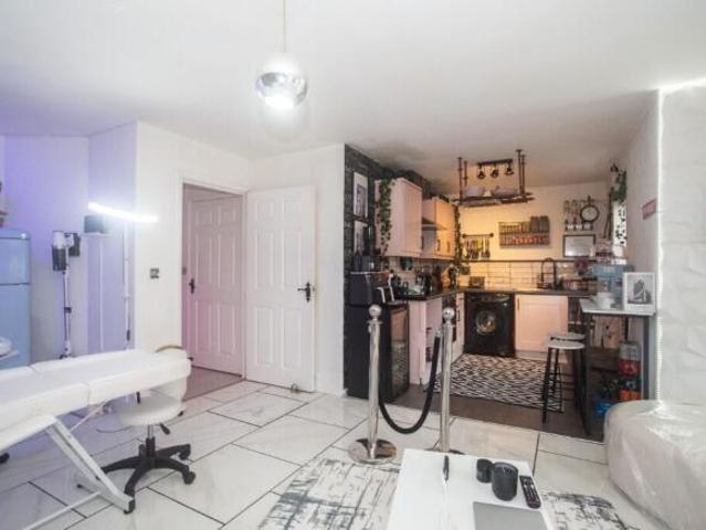 2 bedroom flat for sale in Leegrange Road, Manchester, M9