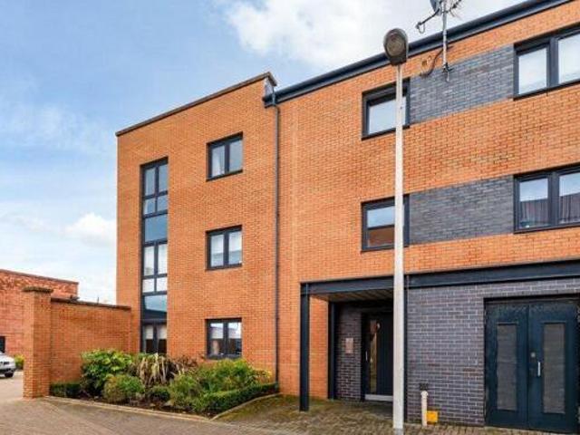 2 Bedroom Flat For Sale In Leith