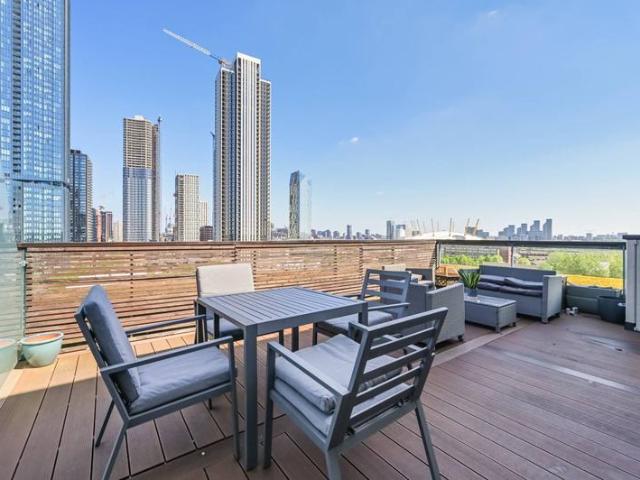 2 Bedroom Flat for Sale in Limeharbour, E14