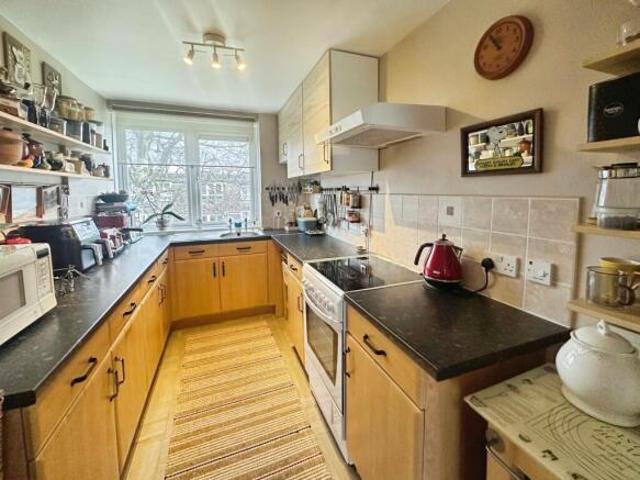 2 bedroom flat for sale in Limehurst Avenue, Finchfield, WV3