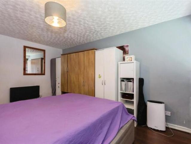 2 bedroom flat for sale in Lincoln Close, BIRMINGHAM, West Midlands, B27