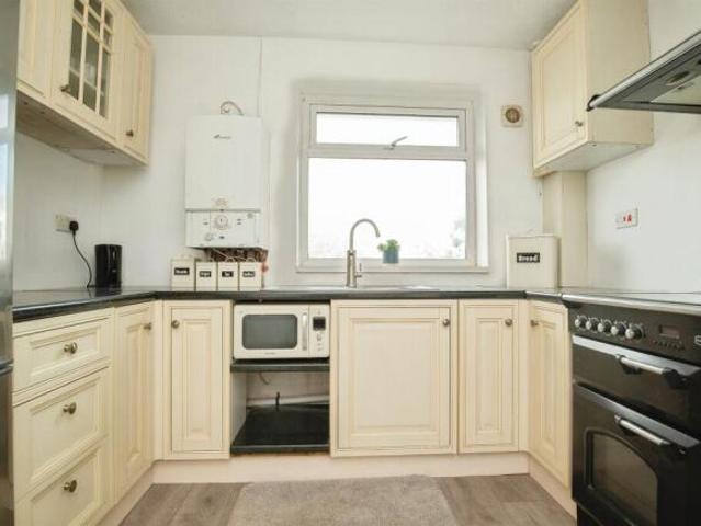 2 bedroom flat for sale in Linnet Close, Cardiff, CF23
