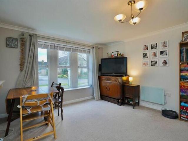 2 bedroom flat for sale in Lilbourne Drive, York, North Yorkshire, YO30