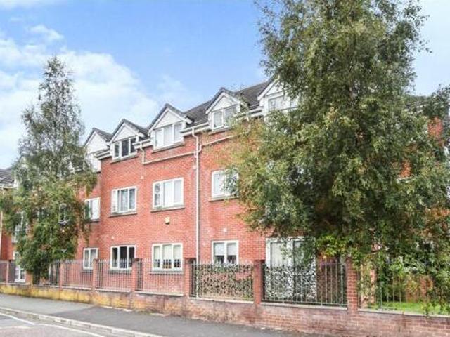 2 Bedroom Flat For Sale In Little Moss Lane, Swinton