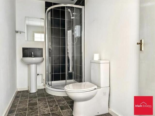 2 bedroom flat for sale in Liverpool Road, Eccles, M30