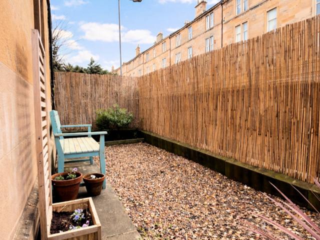 2 bedroom flat for sale in Livingstone Place, Edinburgh, EH9