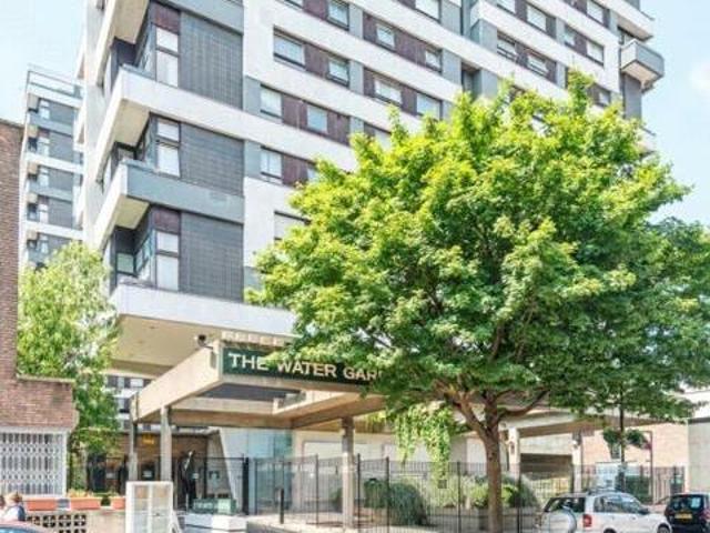 2 Bedroom Flat For Sale In London