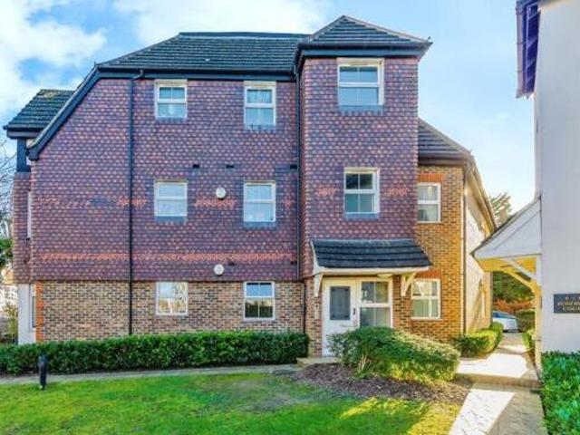 2 Bedroom Flat For Sale In London