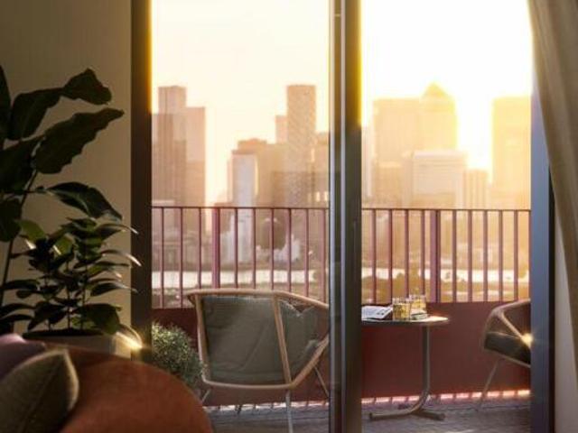 2 Bedroom Flat For Sale In London