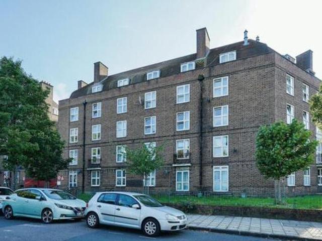 2 Bedroom Flat For Sale In London