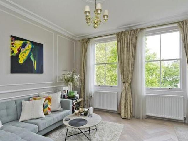 2 Bedroom Flat For Sale In London