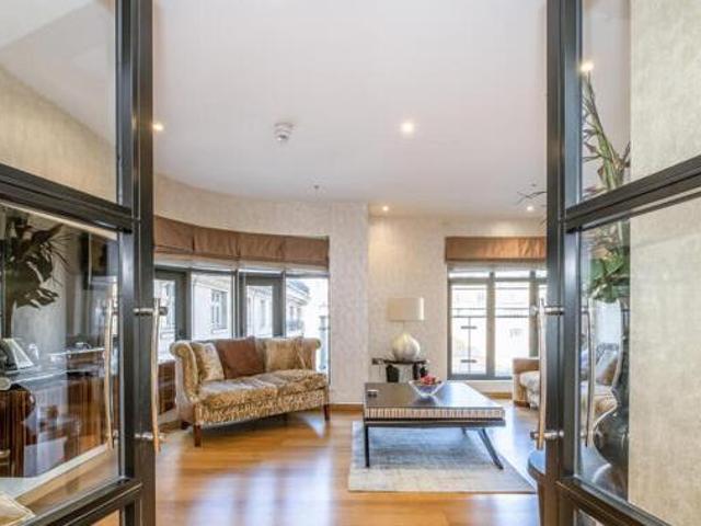 2 Bedroom Flat For Sale In London
