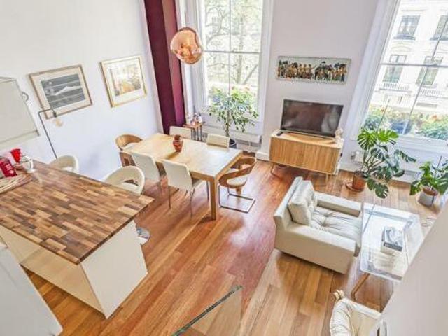 2 Bedroom Flat For Sale In London