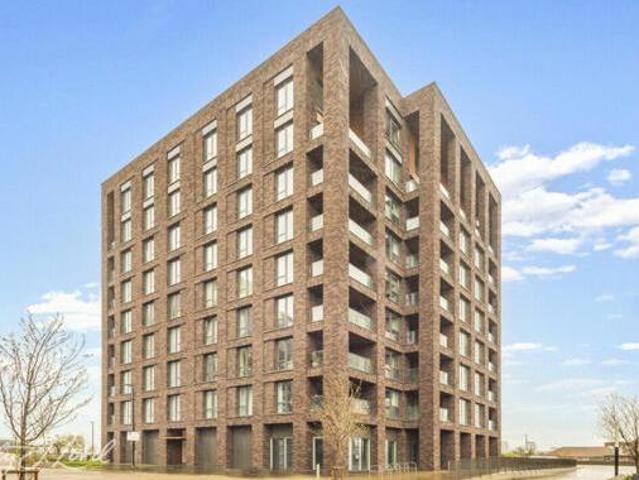 2 Bedroom Flat For Sale In London