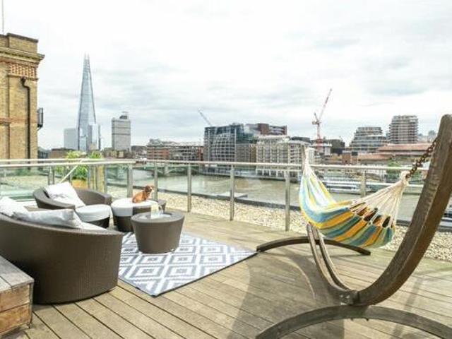 2 Bedroom Flat For Sale In London