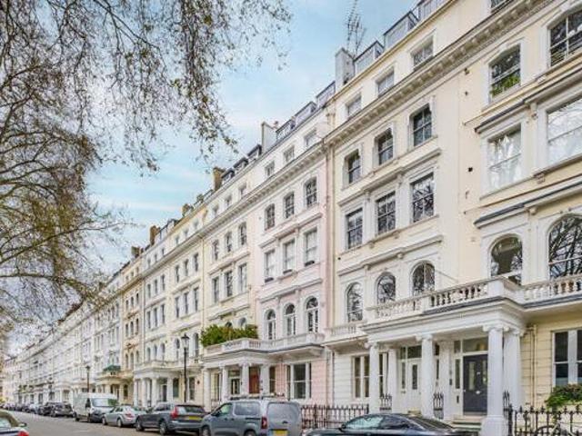 2 Bedroom Flat For Sale In London