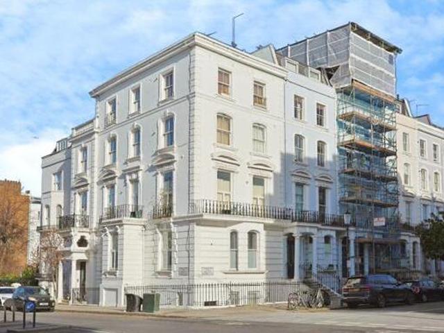 2 Bedroom Flat For Sale In London