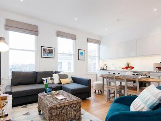 2 Bedroom Flat For Sale In London