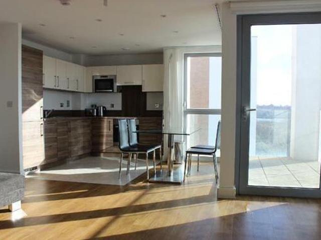 2 Bedroom Flat For Sale In London