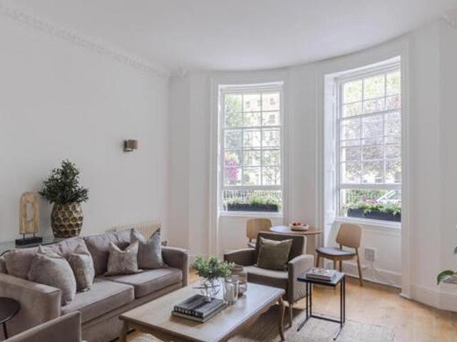 2 Bedroom Flat For Sale In London