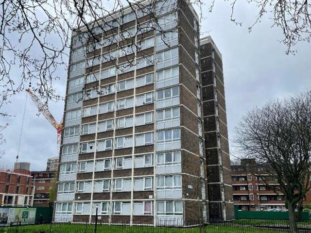 2 Bedroom Flat For Sale In London