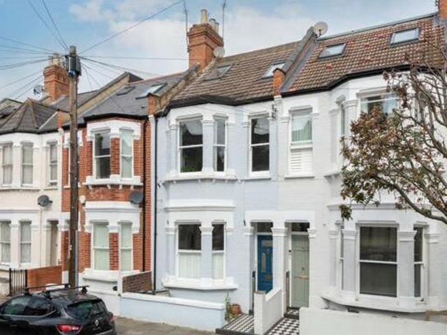 2 Bedroom Flat For Sale In London