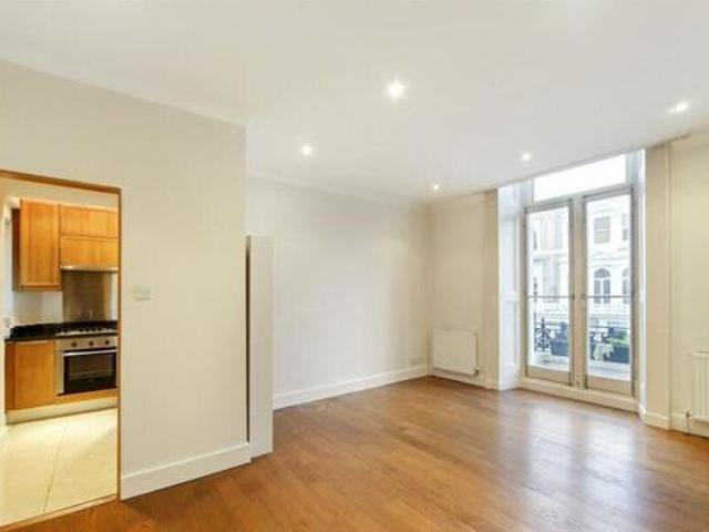 2 Bedroom Flat For Sale In London